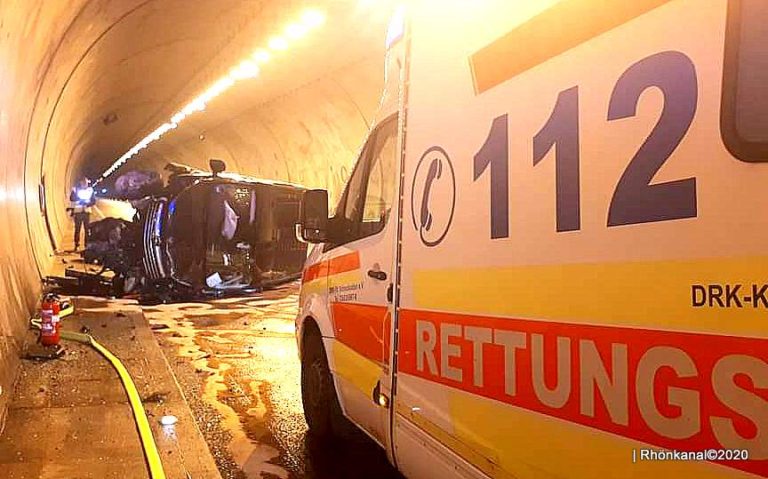 A71 – Schwerer Unfall im Tunnel Hochwald – Zwei Personen verletzt – Rhönkanal | Schafe Videos ...