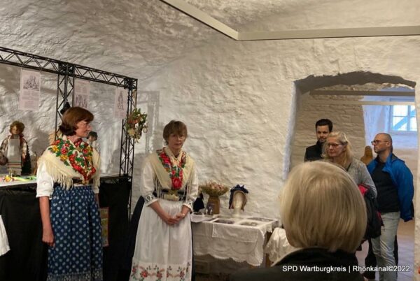 Tina Rudolph zu Gast in Dermbach – SPD Wartburgkreis wandert durch die ...