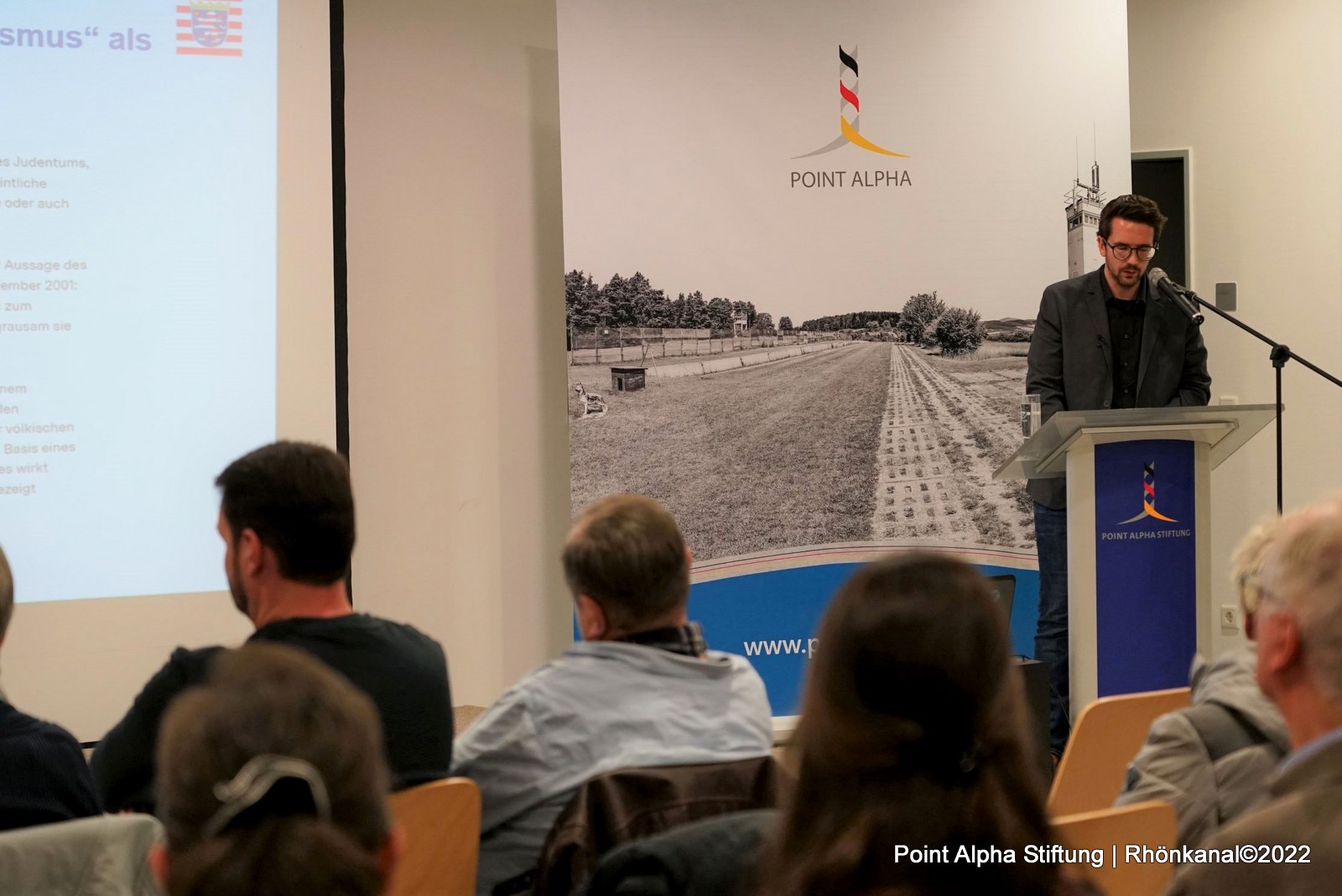 Gefahr aus dem rechten Milieu – Vortrag des Historiker Robert Wolff auf ...