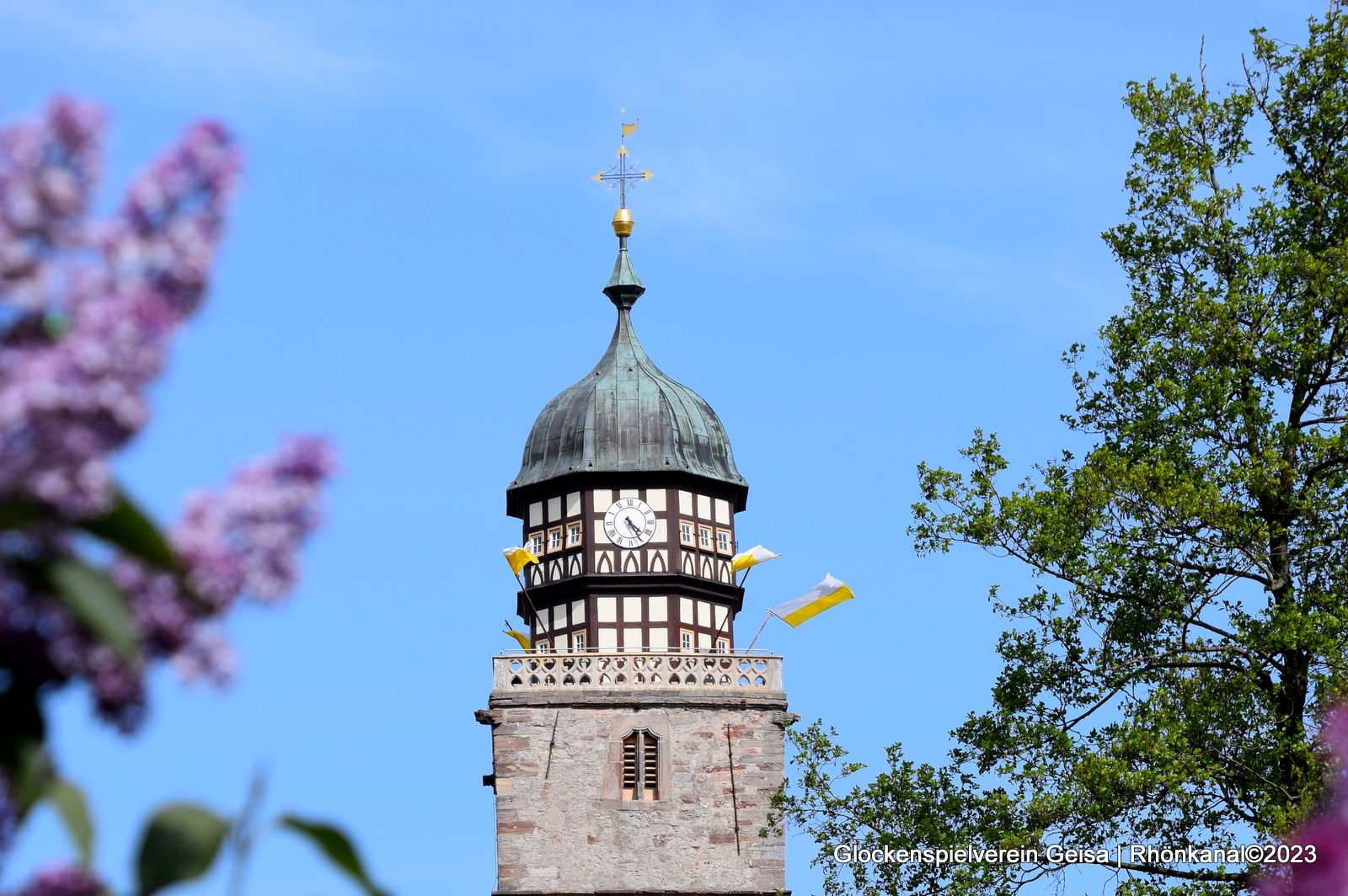 Die Stadt von oben sehen – Offener Kirchturm & Mitmachandacht in Geisa ...