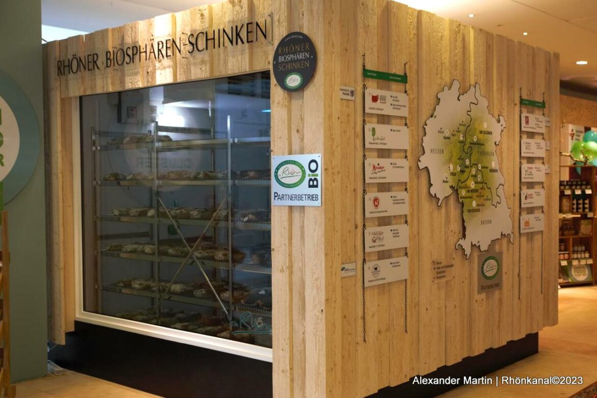 Green Market eröffnet – Schinkenlagerschrank im Konzept-Kaufhaus Karl ...