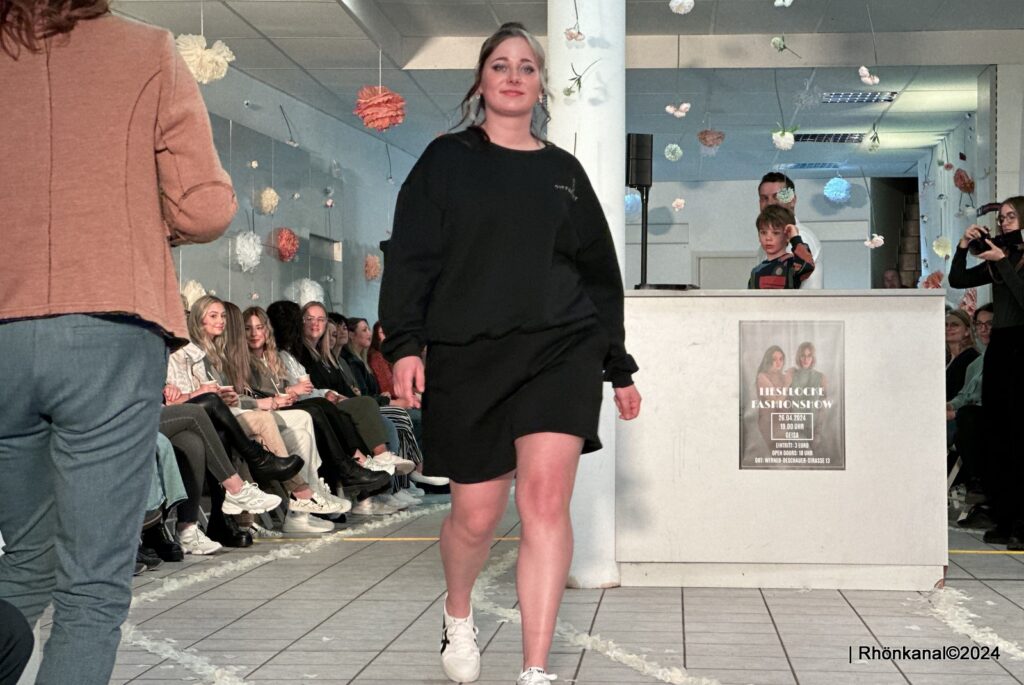 FOTOS – Lieselocke macht Mode zum Wohlfühlen – Fashion-Show in Geisa ...