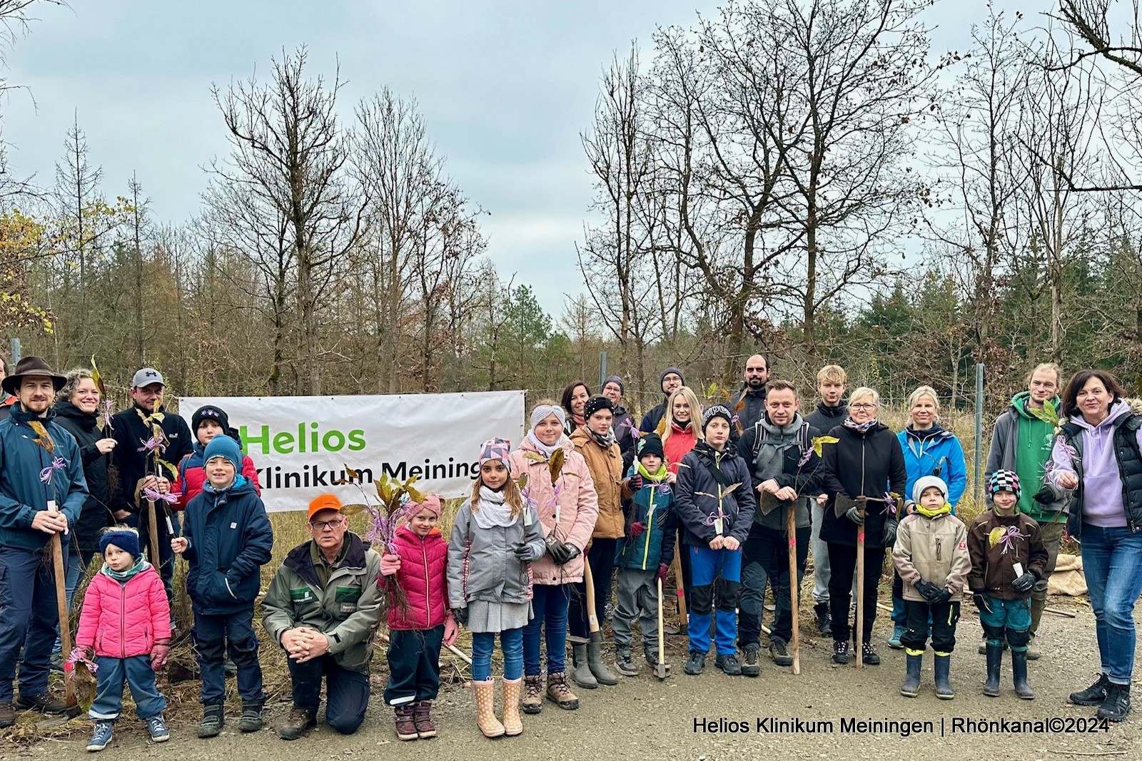 Ein Baum für jedes Baby – Helios Klinikum Meiningen setzt ein starkes ...